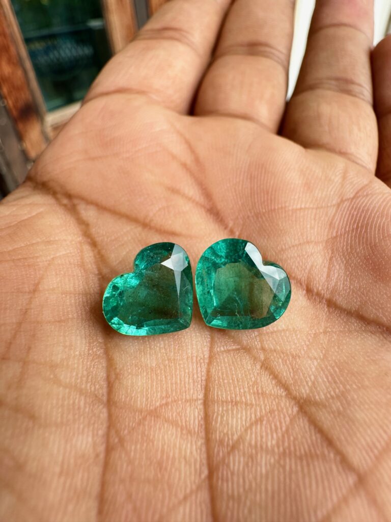 Buy Emerald Heart Shape Pair at Online at Kartik Gems